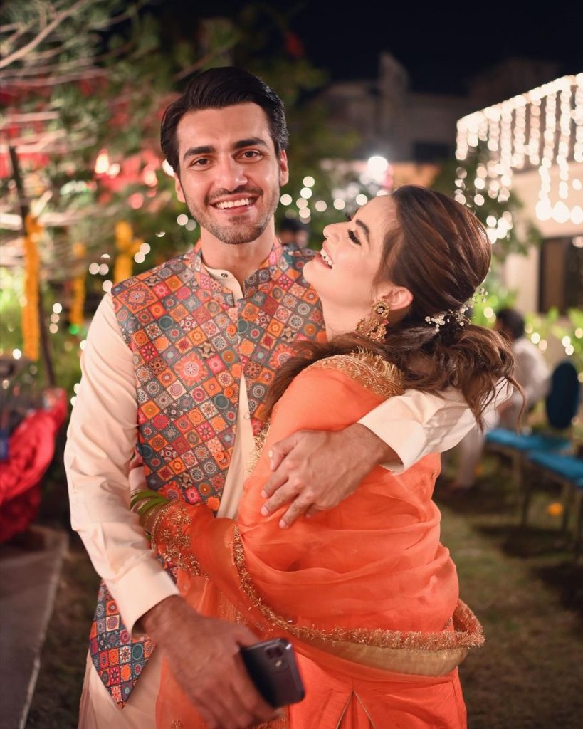 HD Video Of Minal Khan And Ahsan Mohsin Ikram's Dholki | Reviewit.pk