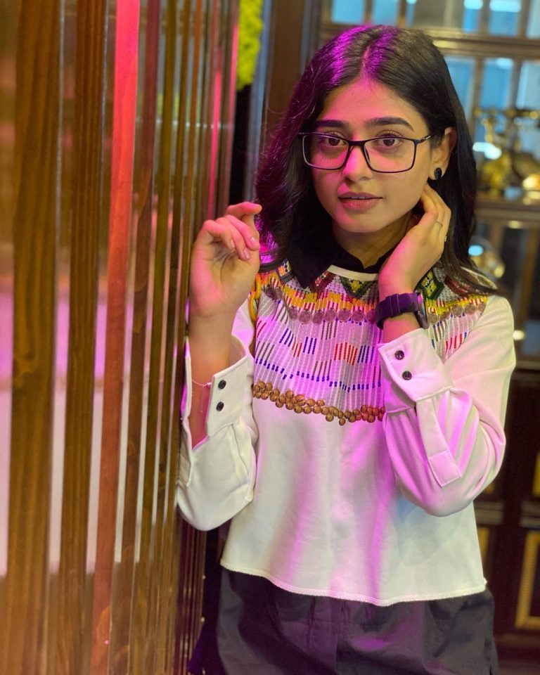 Recent Alluring Pictures Of Sehar Khan | Reviewit.pk