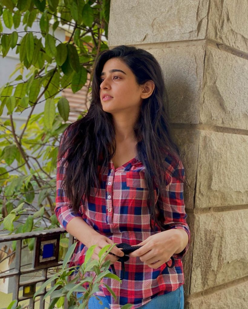 Recent Alluring Pictures Of Sehar Khan | Reviewit.pk