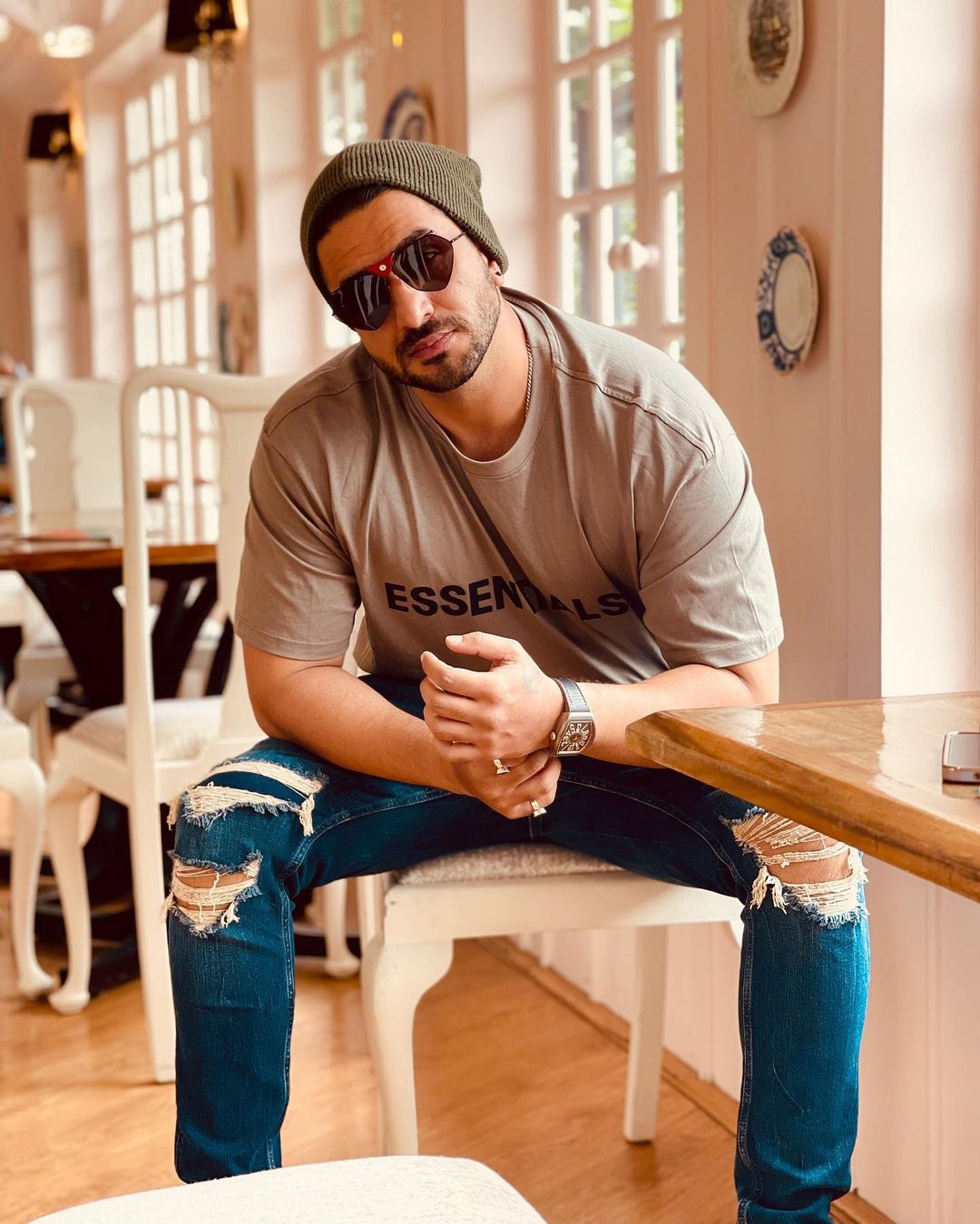 Indian Actor Aly Goni Is All Praise For Khalil Ur Rehman | Reviewit.pk