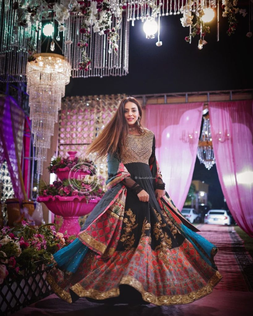 Actress Kinza Razzak Flaunts Ethereal Beauty At A Recent Wedding Event ...
