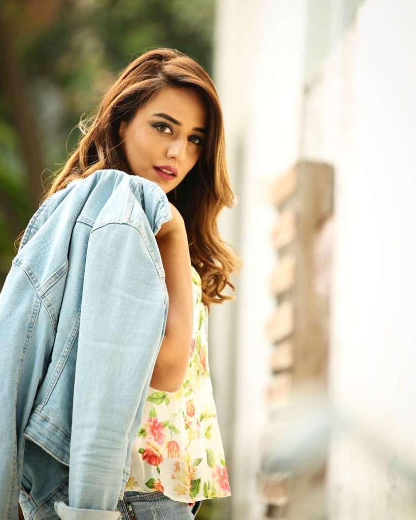 Actress Kinza Razzak Flaunts Ethereal Beauty At A Recent Wedding Event ...