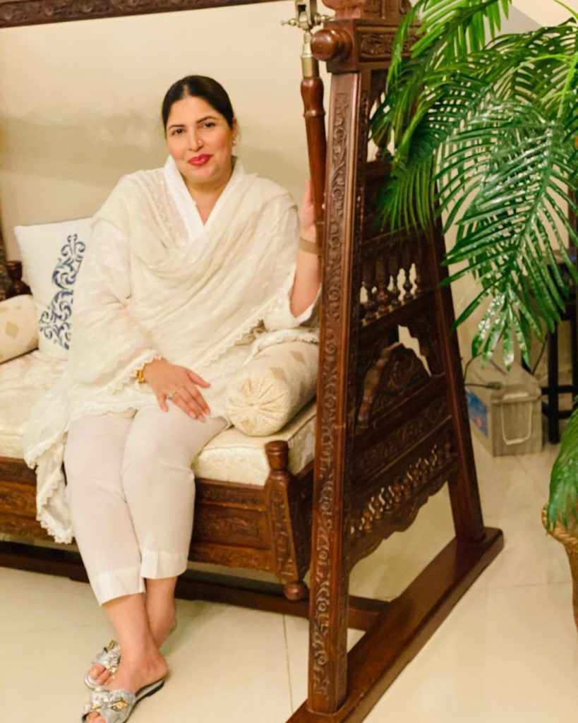 Shagufta Ejaz Gives An Exclusive Tour Of Her Lavish Home | Reviewit.pk