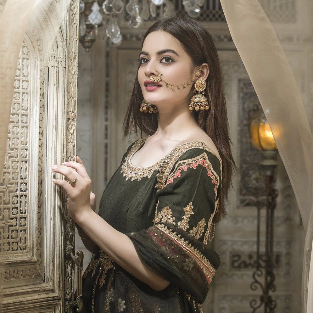Erum Khan Signature Formal Collection Featuring Minal Khan | Reviewit.pk