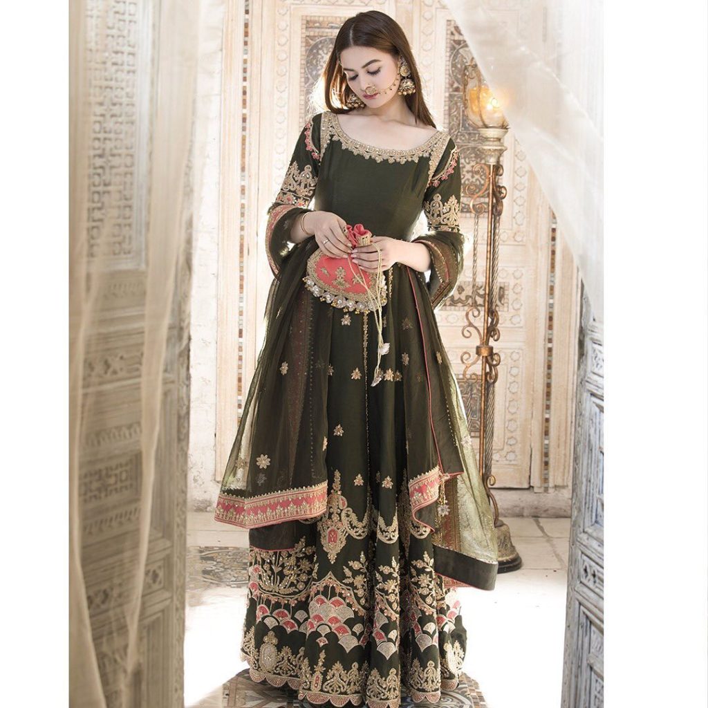 Erum Khan Signature Formal Collection Featuring Minal Khan | Reviewit.pk