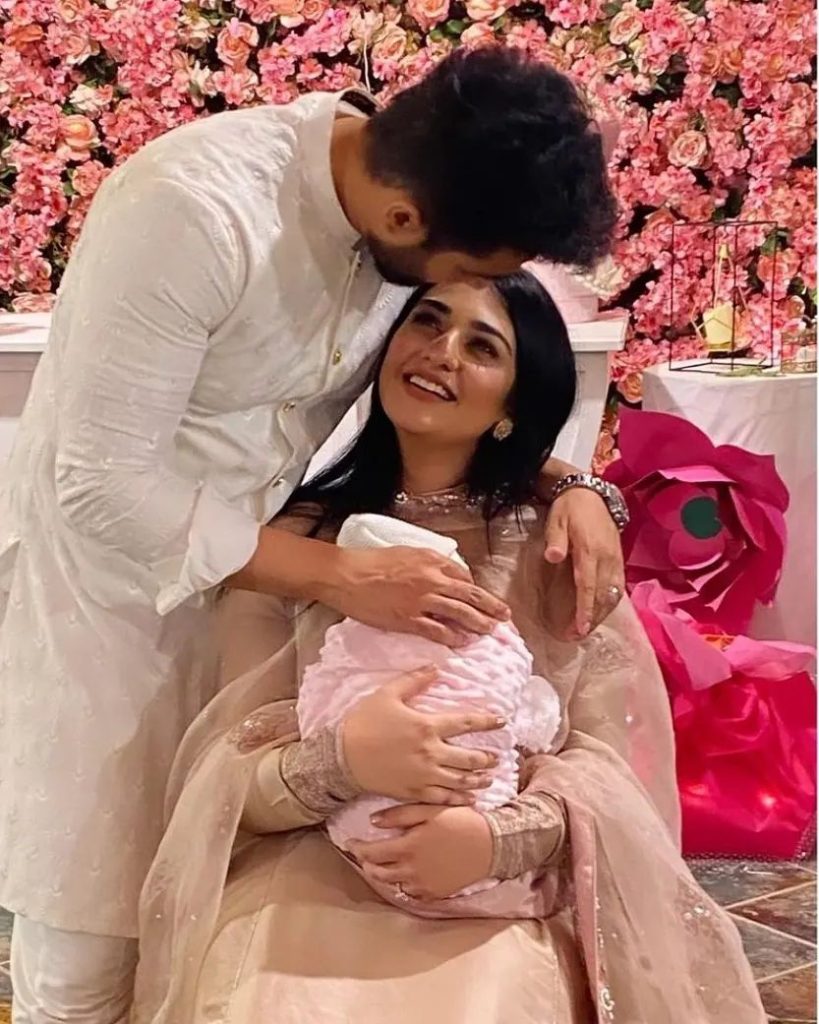 Sarah & Falak On Aqiqah Of Their Daughter Alyana Falak | Reviewit.pk
