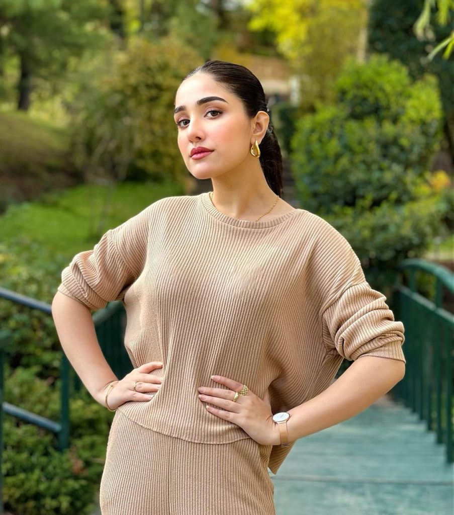 Aiza Awan Exploring Northern Areas Of Pakistan - Alluring Pictures ...