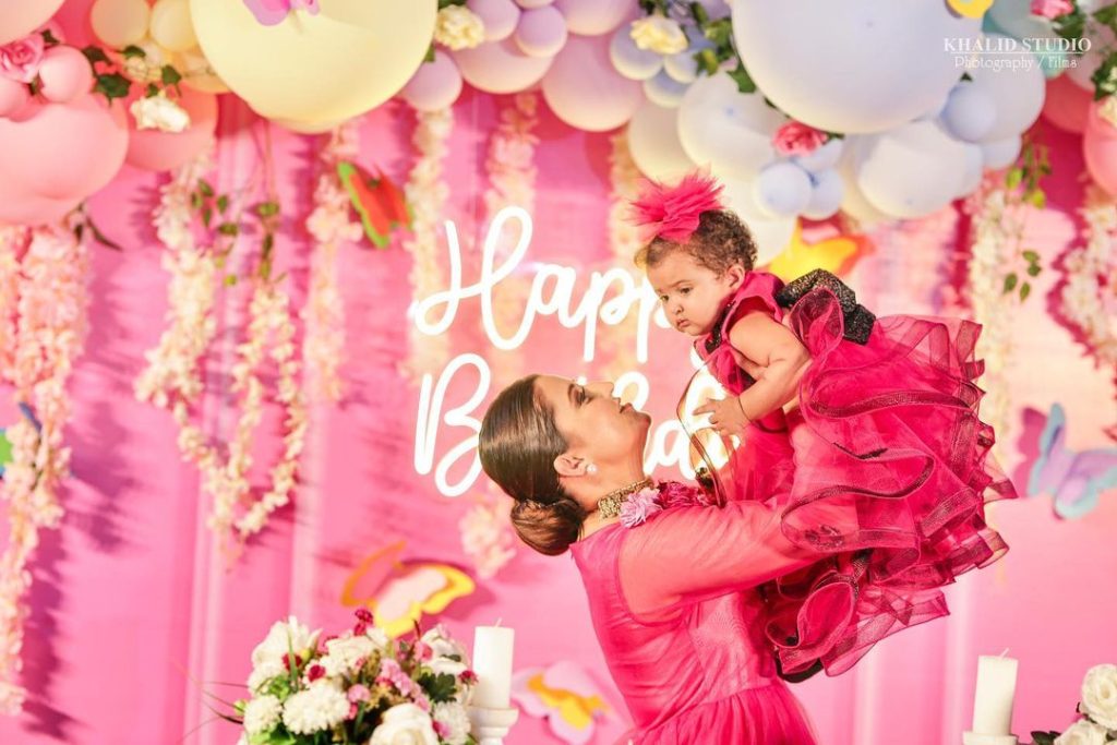 Anchor Neelum Yousaf Celebrates Daughter's First Birthday - Adorable ...