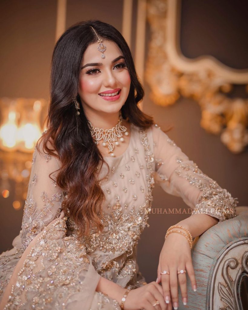 Syeda Tuba's Latest Bridal Shoot - Enchanting Pictures | Reviewit.pk