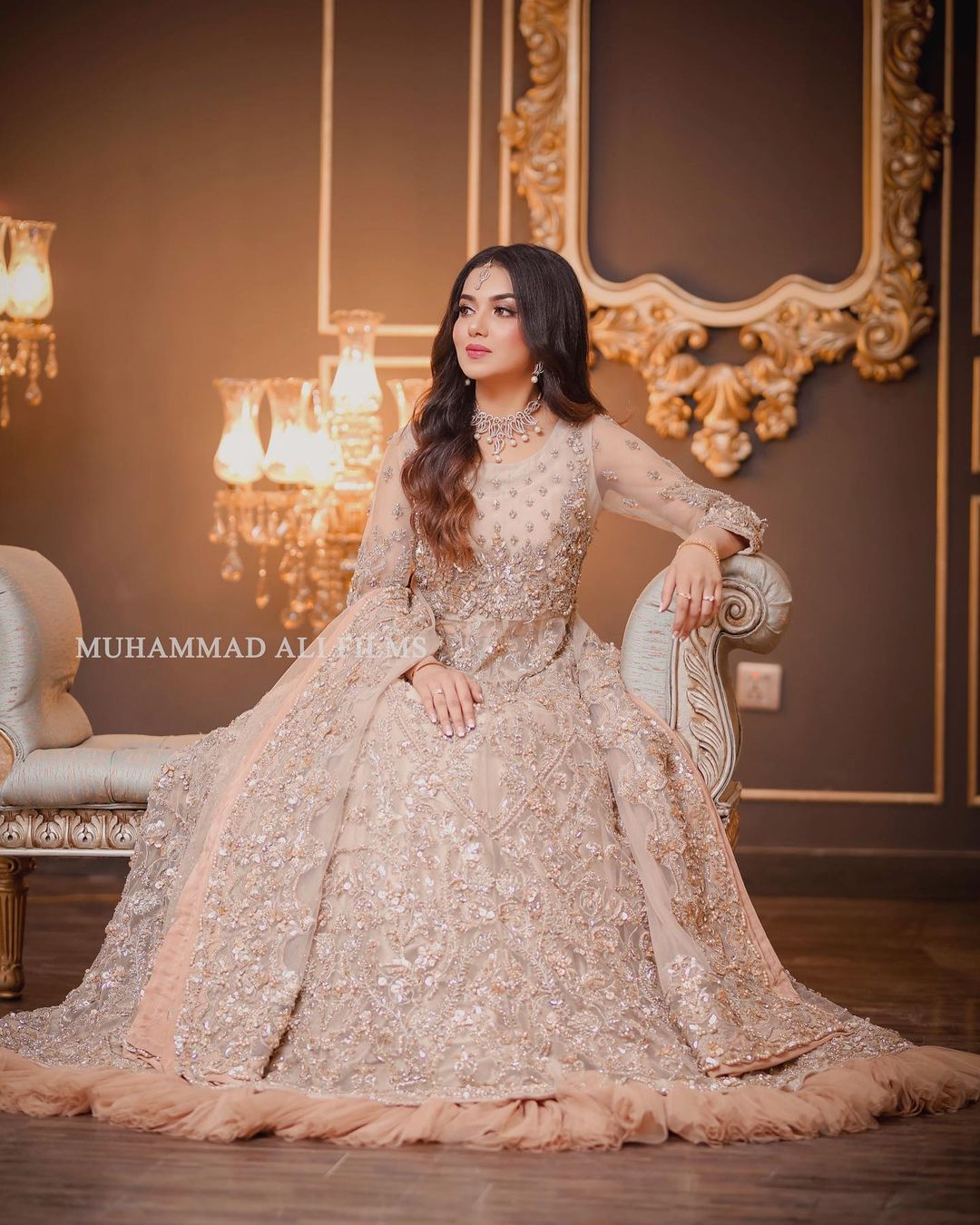 Syeda Tuba's Latest Bridal Shoot - Enchanting Pictures | Reviewit.pk