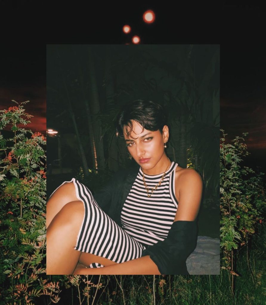 Recent Bold Pictures Of Javeria Abbasi's Daughter Anzela Abbasi ...