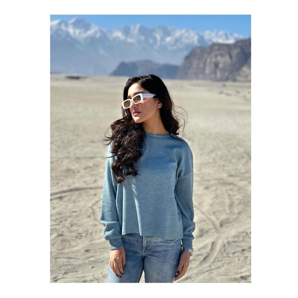 Glorious picture of Aiza Awan From Northern Pakistan | Reviewit.pk
