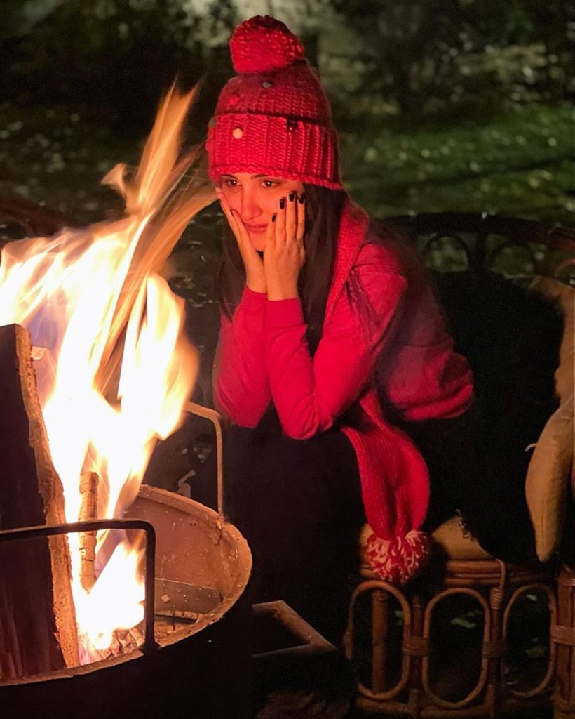 Glorious picture of Aiza Awan From Northern Pakistan | Reviewit.pk