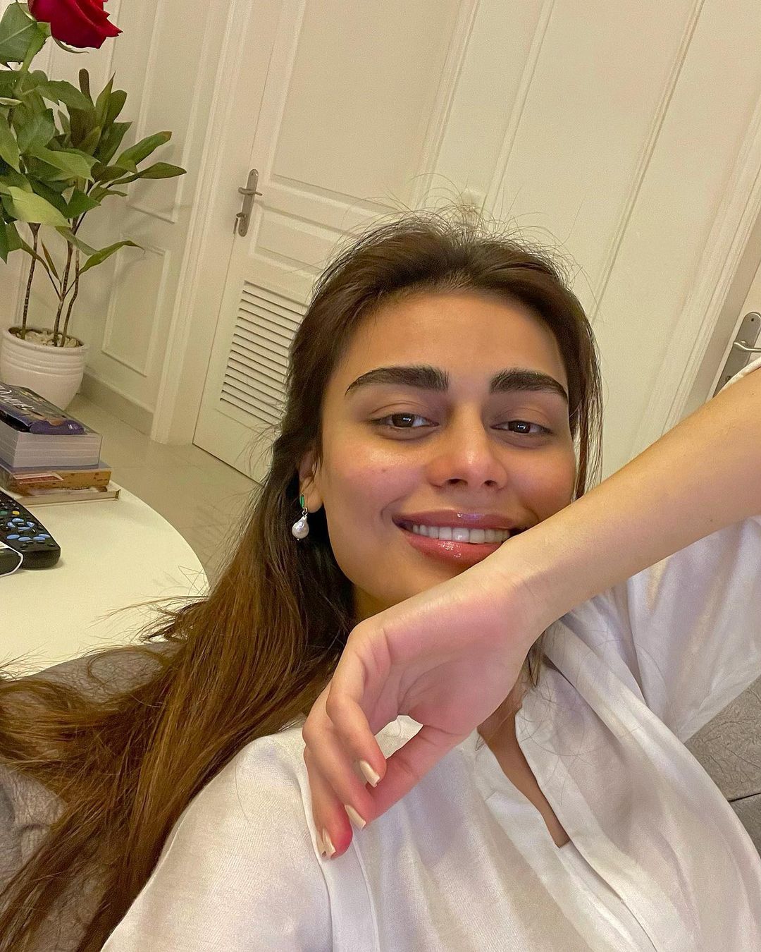 Sadaf Kanwal Shakes Leg With Mother-in-Law Safina Behroz | Reviewit.pk