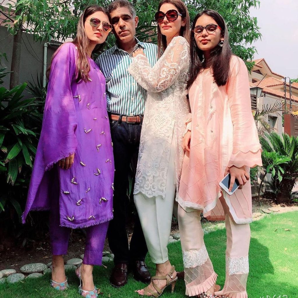 Natasha Hussain Talks About Her First Failed Marriage | Reviewit.pk