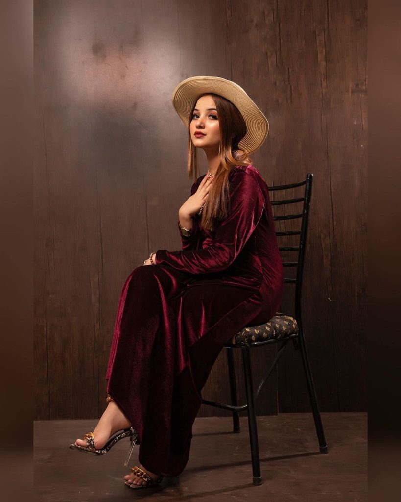 TikToker Rabeeca Khan's Latest Dazzling Pictures | Reviewit.pk