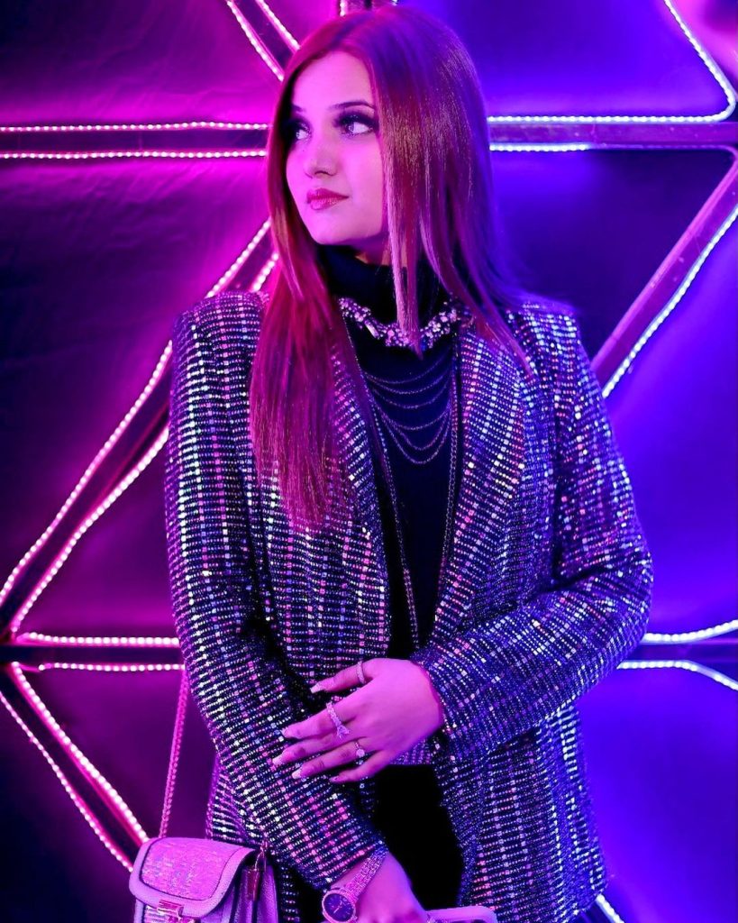 TikToker Rabeeca Khan's Latest Dazzling Pictures | Reviewit.pk