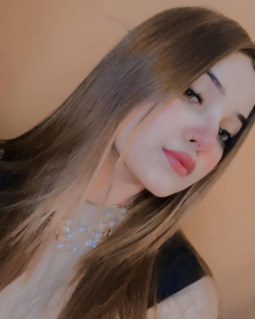 TikToker Rabeeca Khan's Latest Dazzling Pictures | Reviewit.pk