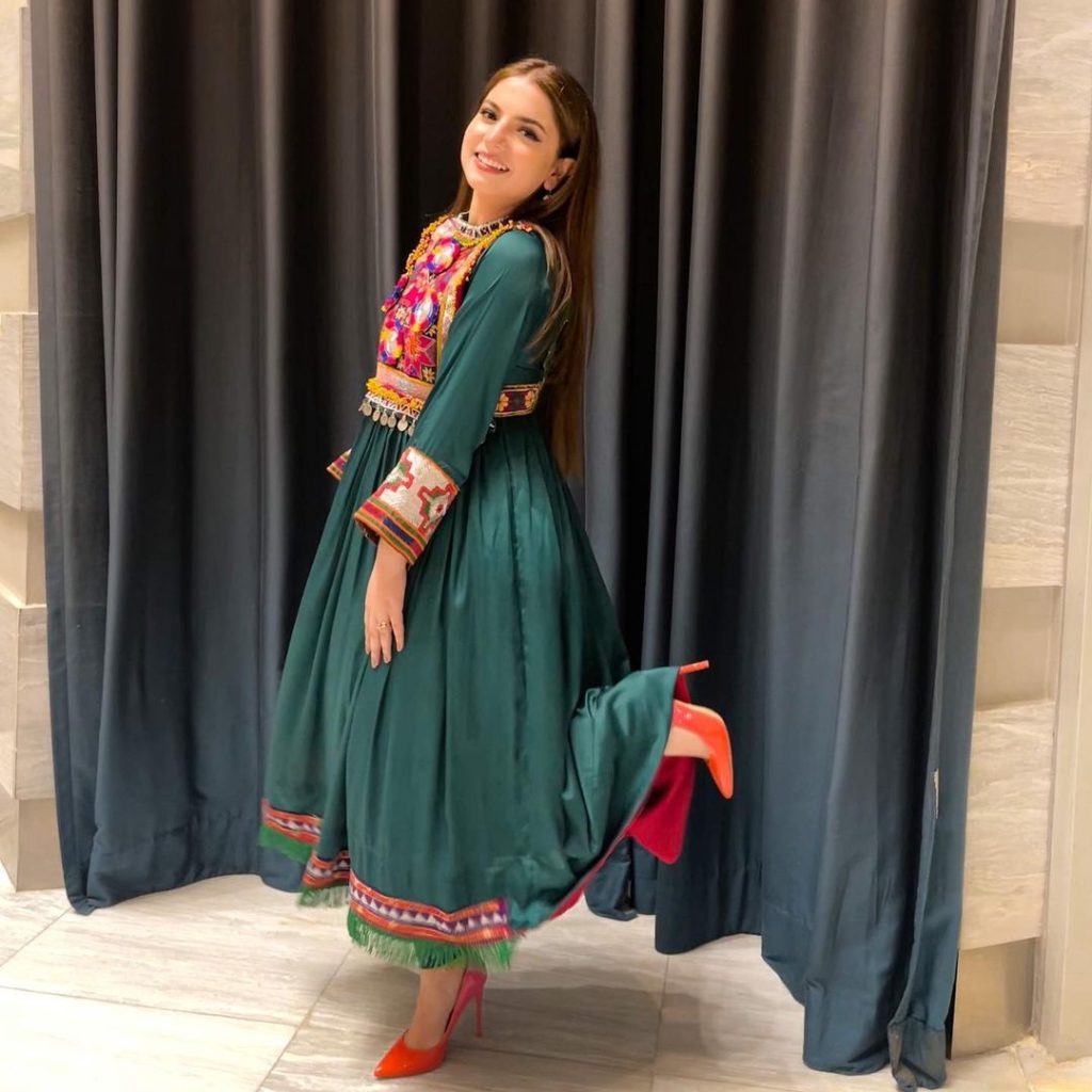Breath-taking Latest Pictures Of Dananeer Mobeen | Reviewit.pk