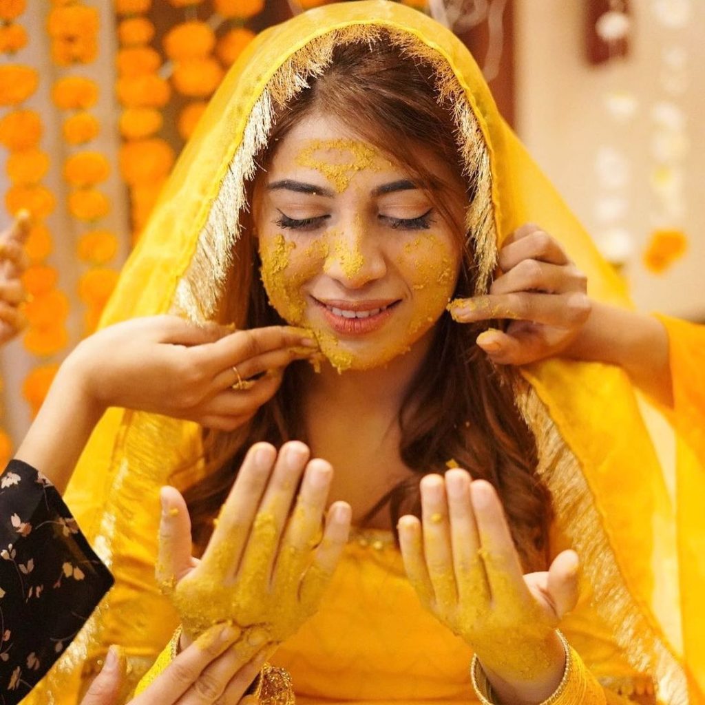 Dr. Madiha And Mj Ahsan Mehndi And Mayoun Pictures | Reviewit.pk