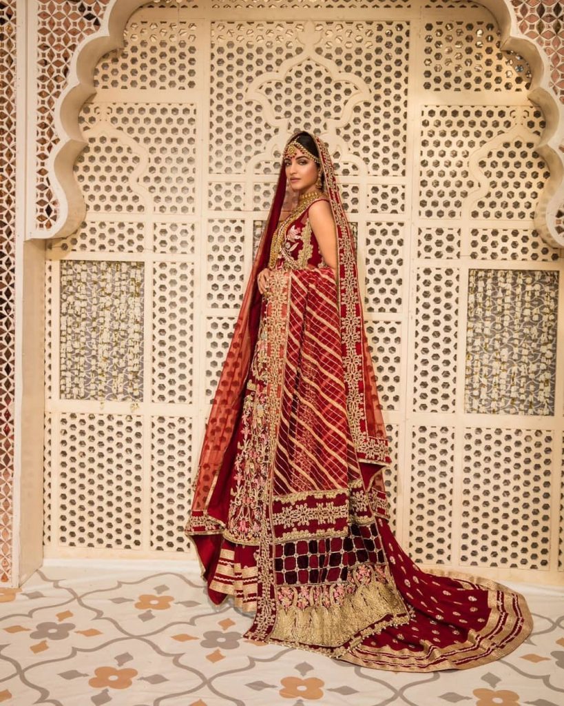 Kinza Hashmi Looks Gorgeous In Latest Bridal Shoot | Reviewit.pk