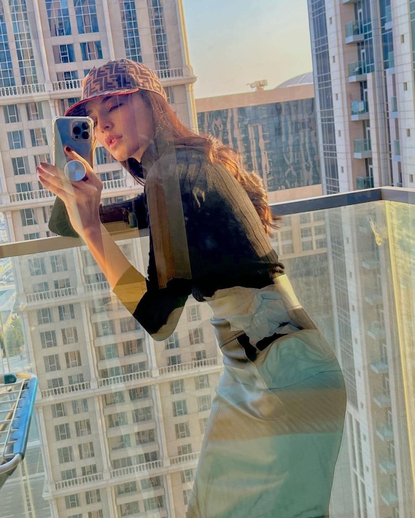 Sadia Khan Looks Stunning In These Latest Clicks From Dubai | Reviewit.pk