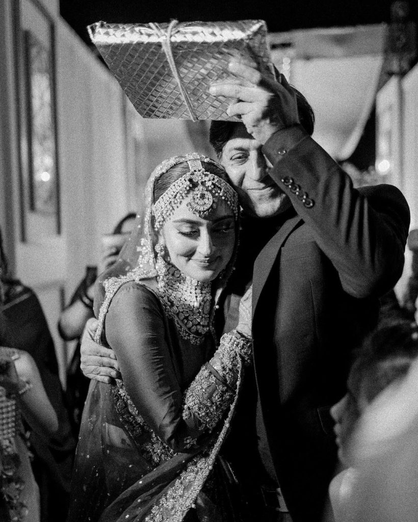 Hiba Bukhari And Arez Ahmed's HD Wedding Pictures | Reviewit.pk