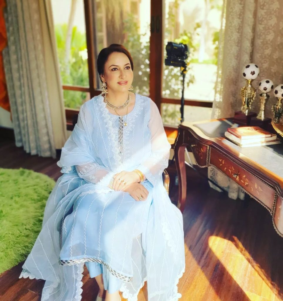 Saba Faisal Is All Set To Welcome Her Grandson - Shares Video | Reviewit.pk