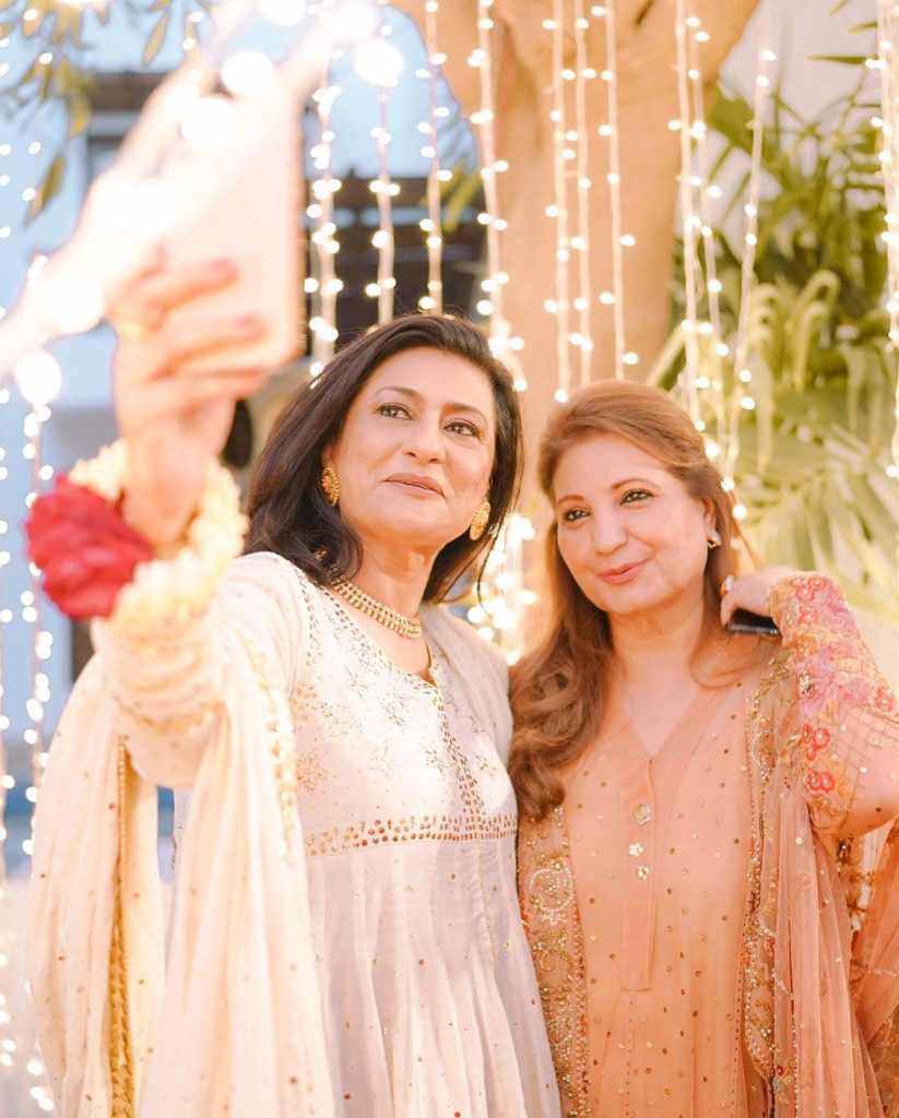 Actress Minna Tariq's Nikkah - HD Pictures | Reviewit.pk