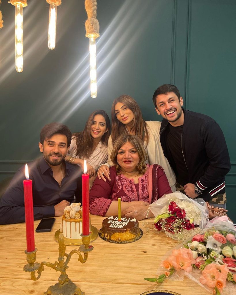 Ali Ansari Celebrates Mother's Birthday - Beautiful Pictures | Reviewit.pk