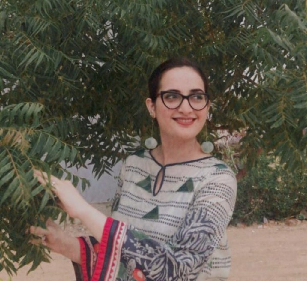 Anaa Famed Actress Areeba Alvi Got Engaged | Reviewit.pk