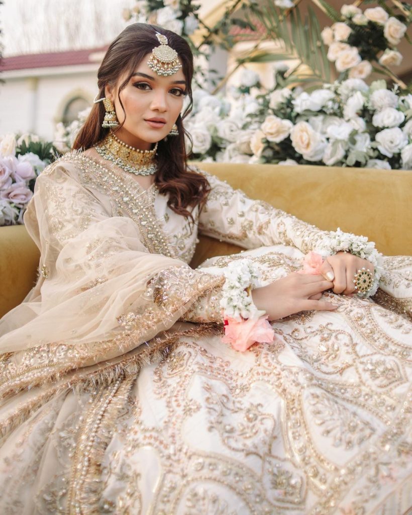 Tiktoker Romaisa Khan's Latest Bridal Shoot | Reviewit.pk