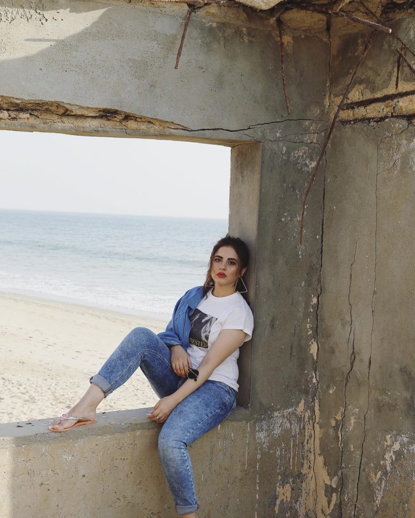 Fatima Effendi Latest Pictures with Her Husband | Reviewit.pk