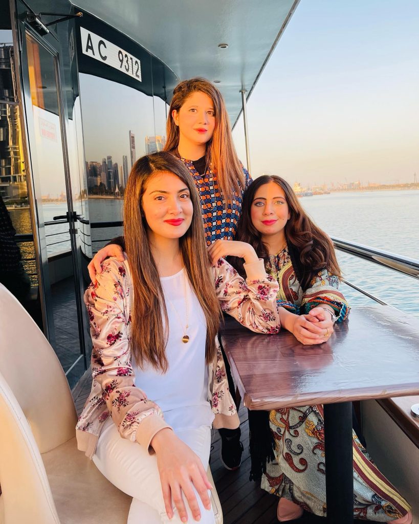 Actress Alizeh Tahir's Latest Beautiful Clicks From Dubai | Reviewit.pk