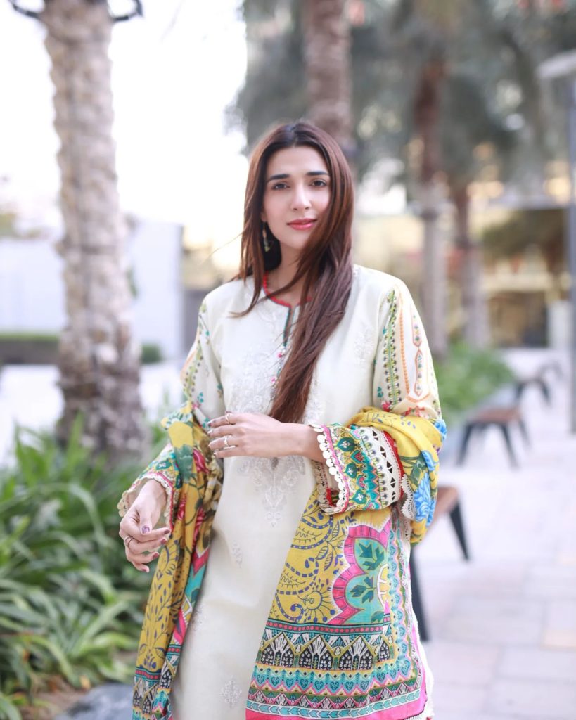 Rabab Hashim's Recent Beautiful Pictures From UAE | Reviewit.pk