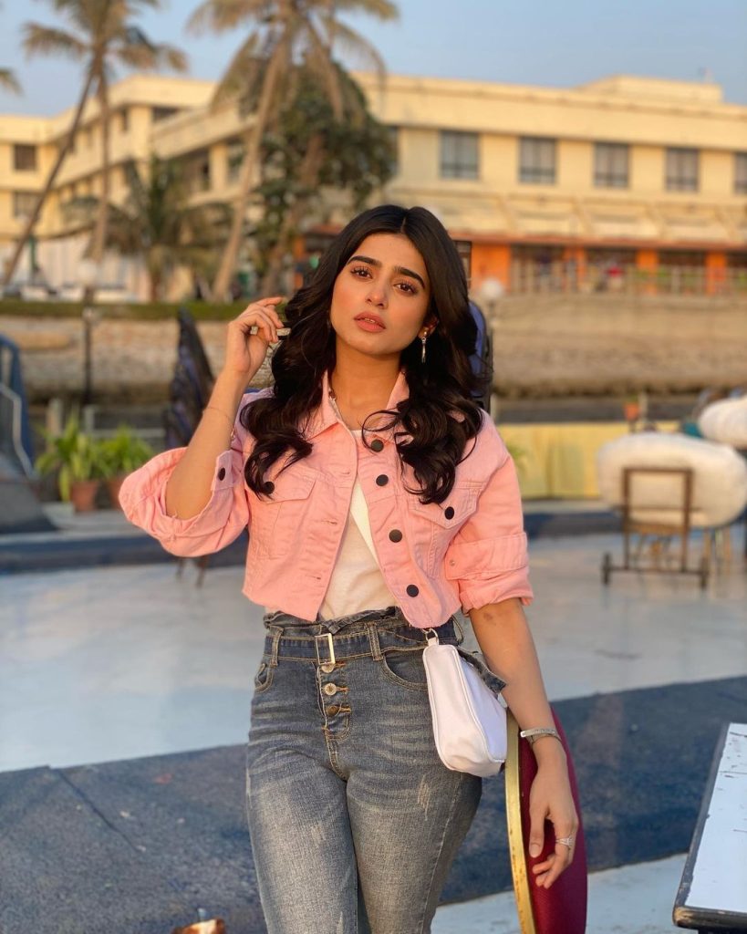 Actress Sehar Khan Flaunts Elegance In Her Latest Bridal Shoot ...