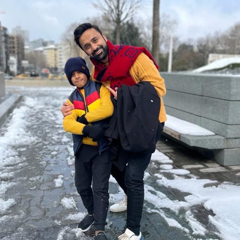 News Anchor Waseem Badami’s Latest Clicks From Turkey | Reviewit.pk