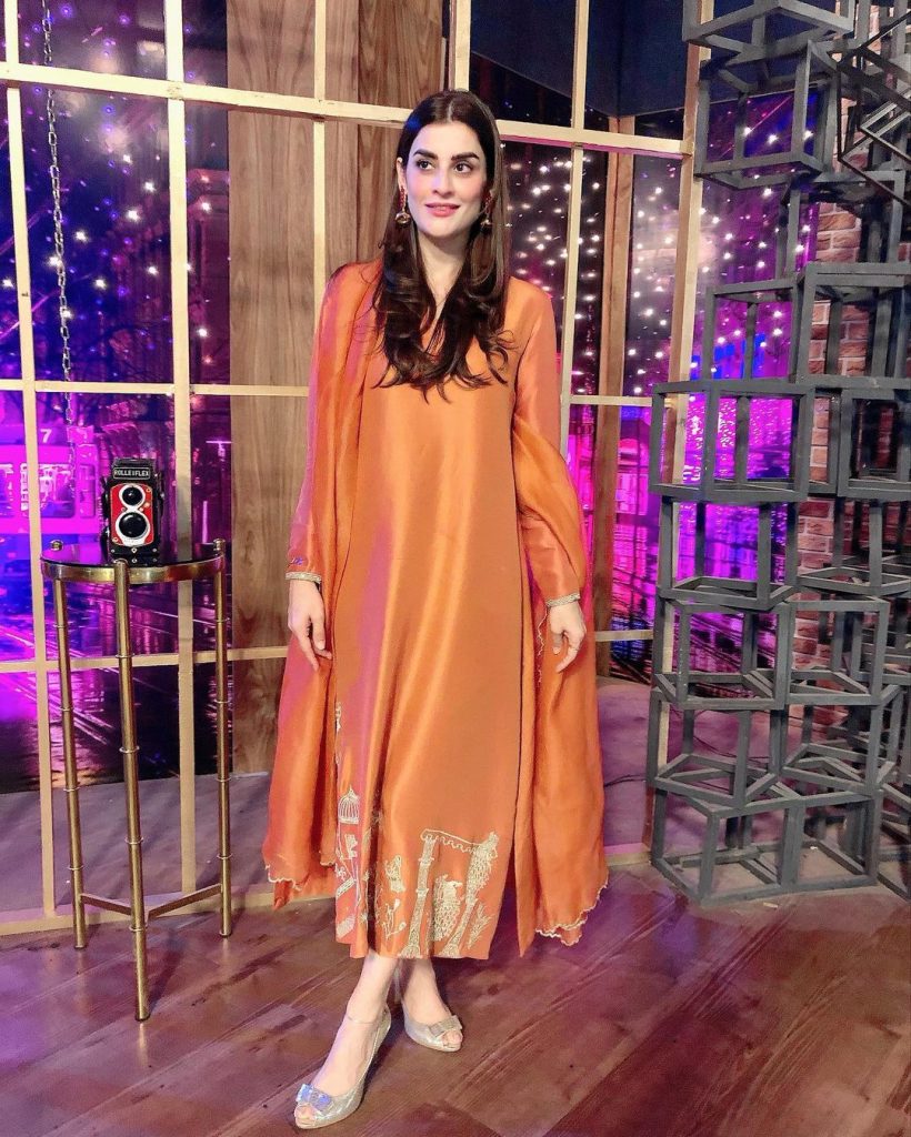 Amna Malik Exposes Top Actresses Of Drama Industry | Reviewit.pk