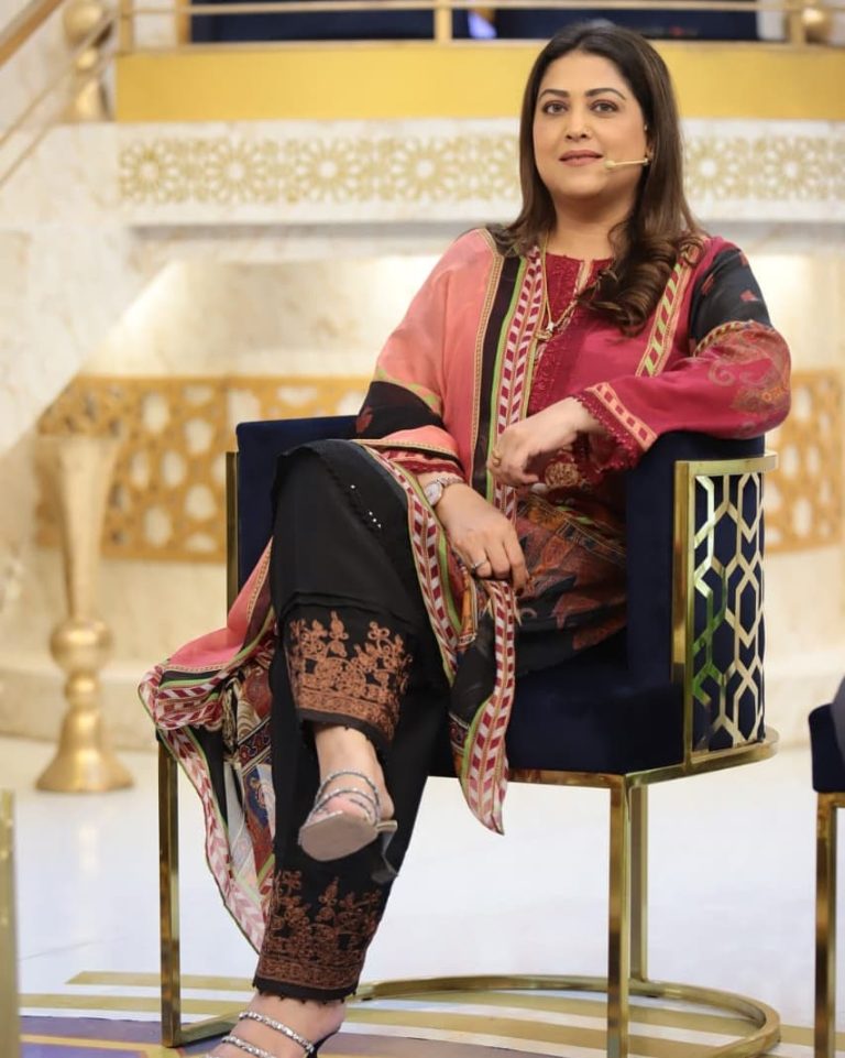 Veteran Actress Fazila Qazi Disappointed In The Industry | Reviewit.pk