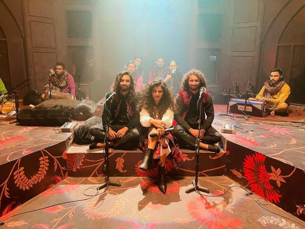 People Are In Awe Of Qurutulain Balouch And Zain Zohaib's Thagyan ...