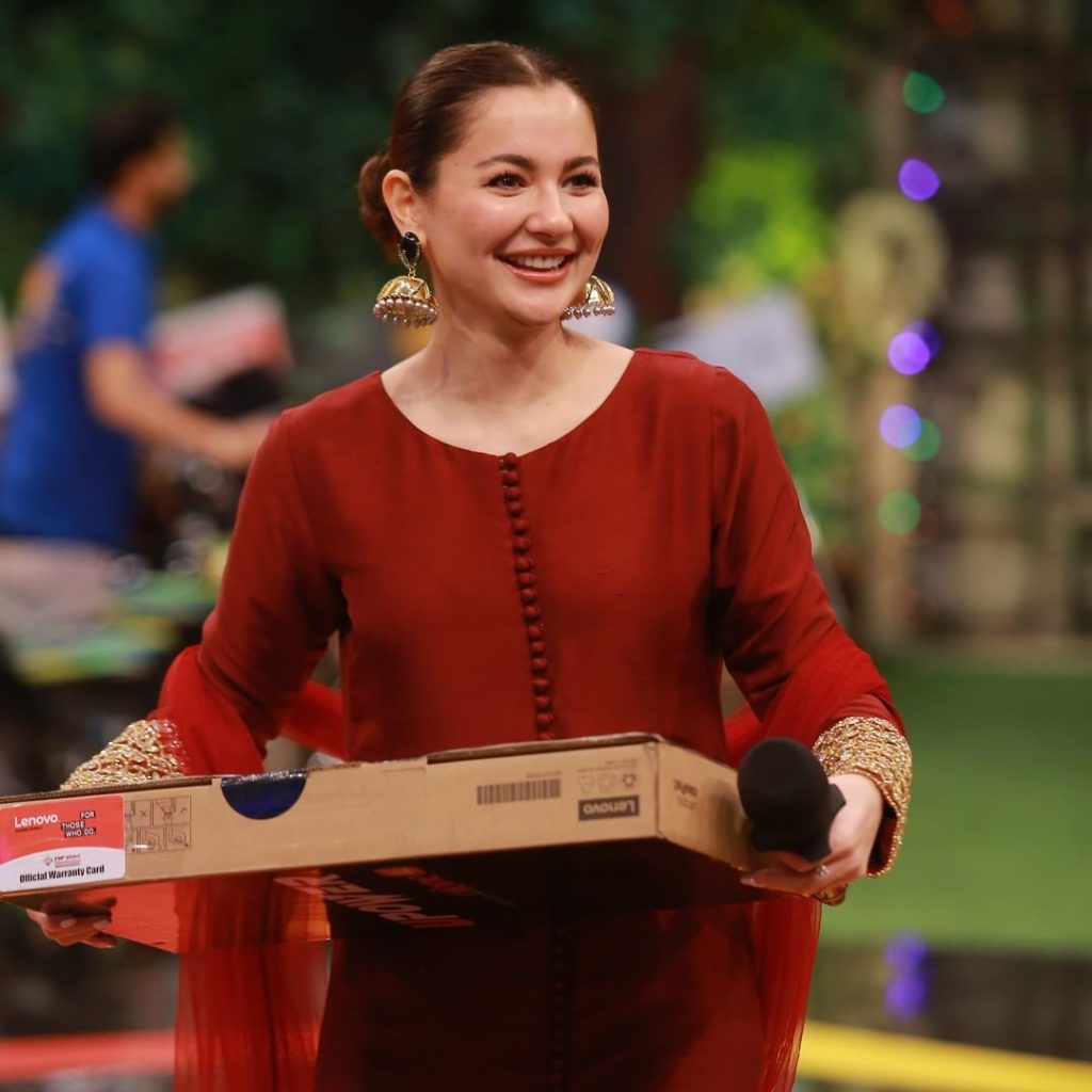 Hania Aamir And Ali Rehman Khan’s Captivating Clicks From JPL | Reviewit.pk