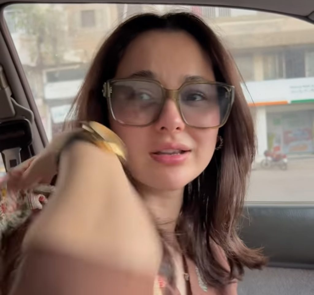 Hania got Teary Eyed While Receiving Prayers After Her Kind Act ...