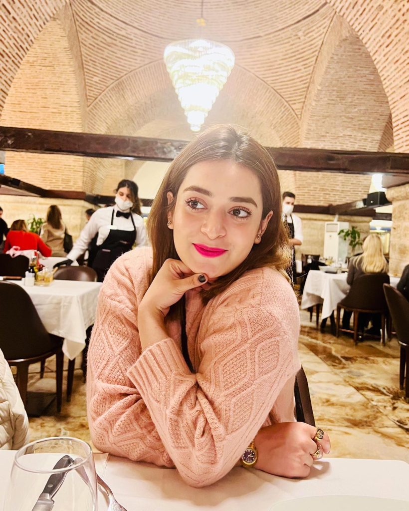 Minsa Malik’s Latest Bewitching Clicks From Turkey | Reviewit.pk