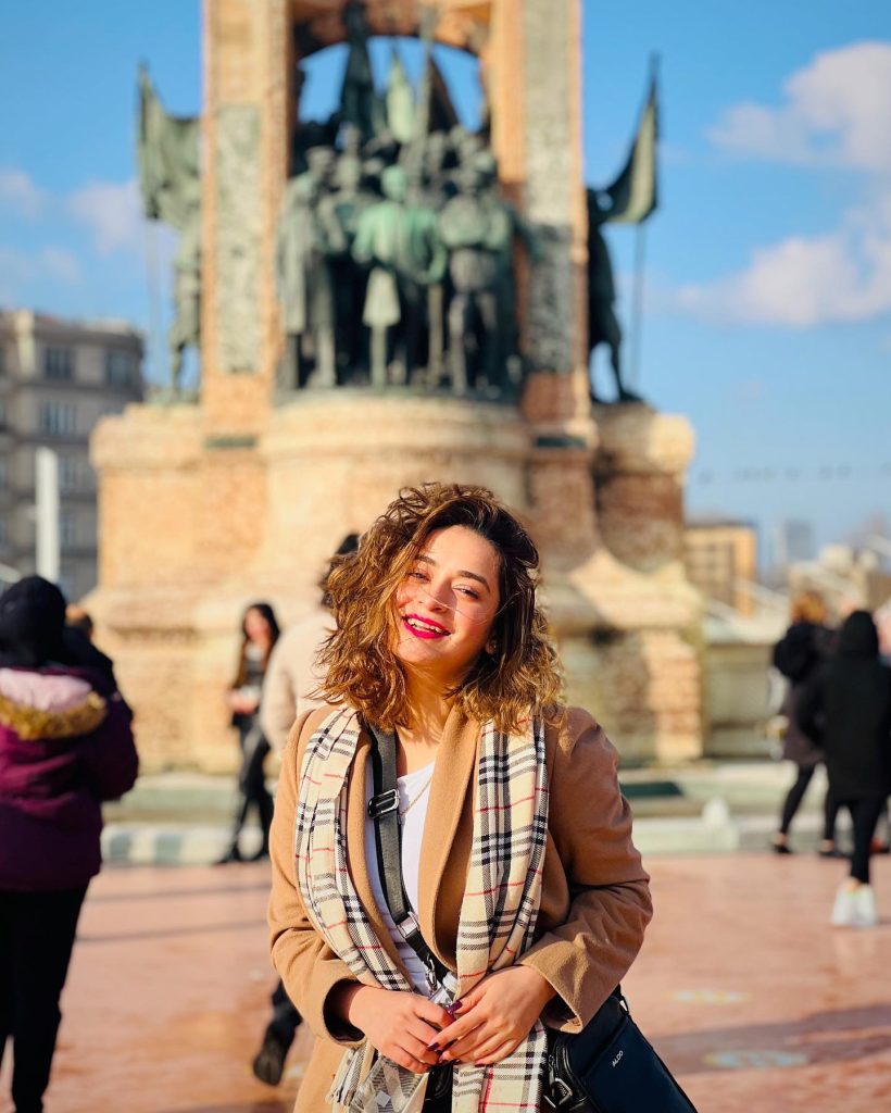 Minsa Malik’s Latest Bewitching Clicks From Turkey | Reviewit.pk