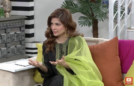 How Ayesha Omar Is Related To Actress Samiya Mumtaz | Reviewit.pk