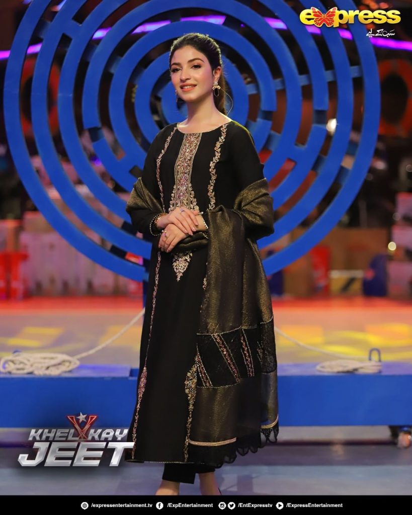 Kinza Hashmi Beautiful Pictures With Sheheryar Munawar From Show ...