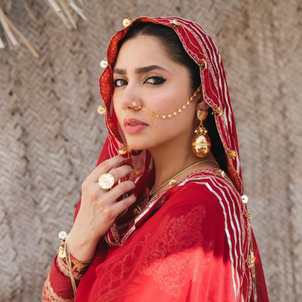 Mahira Khan Shares Grand Plans For Next 10 Years | Reviewit.pk