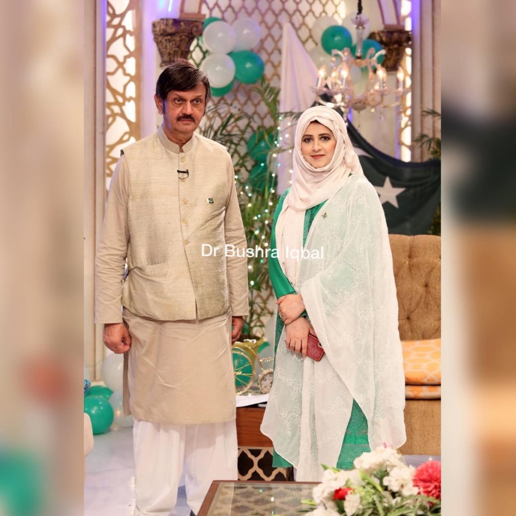 Syeda Bushra Iqbal & Aamir Liaquat Daughter in Aftaar Transmission ...