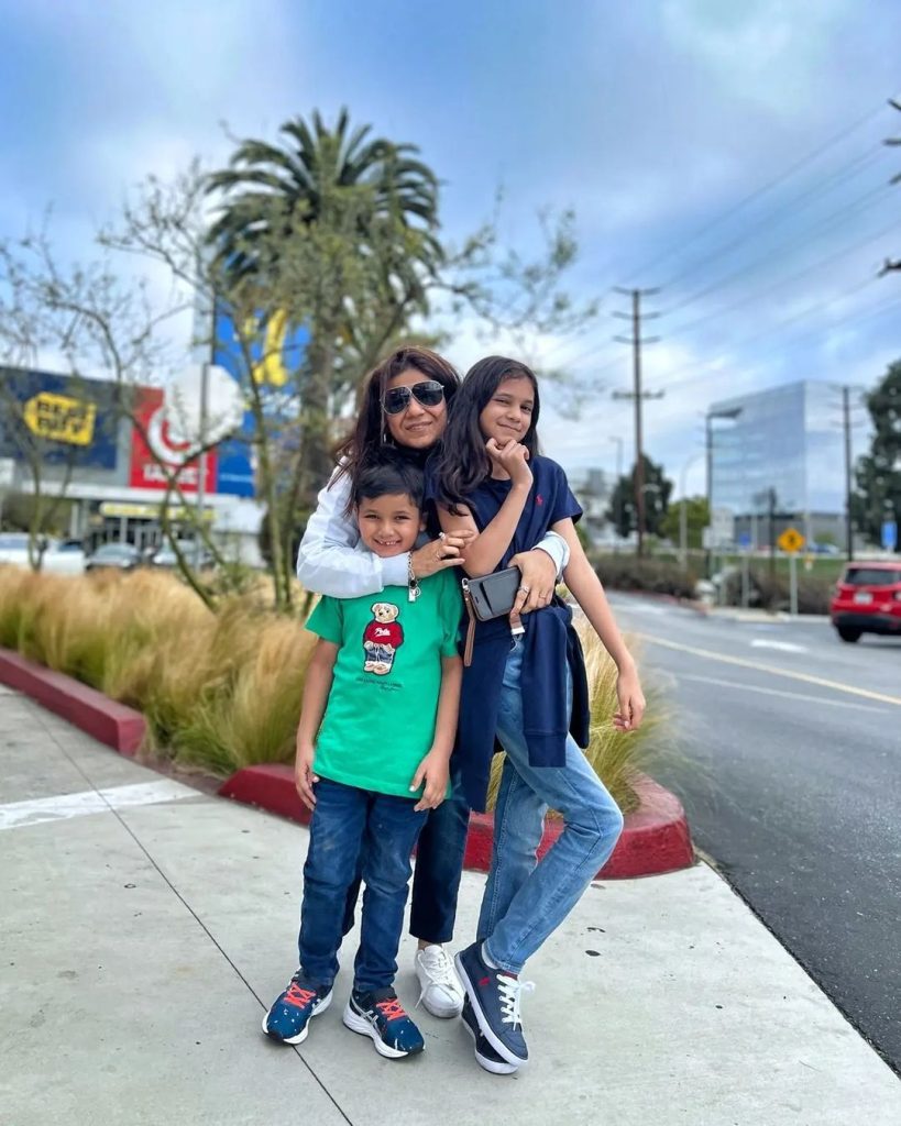Fahad Mustafa And Family Vacationing In Los Angeles | Reviewit.pk