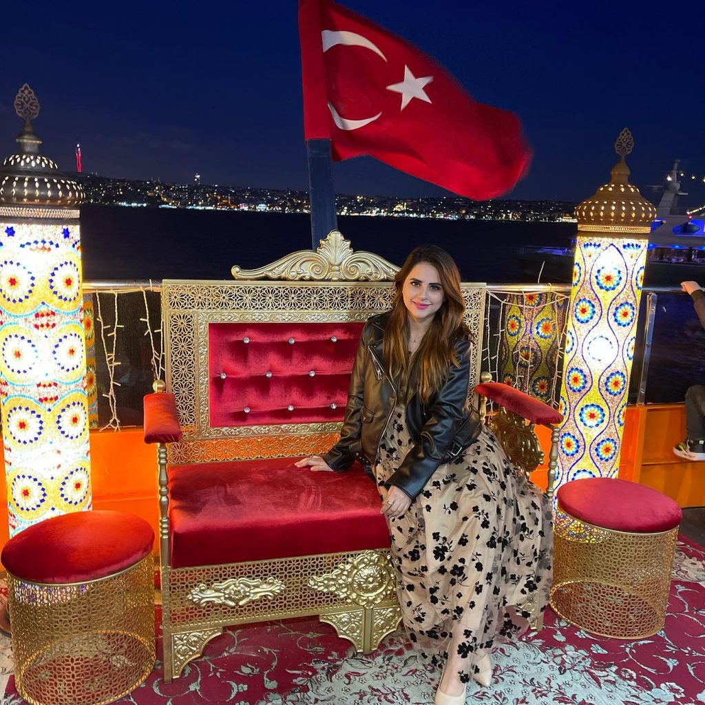 Fatima Effendi And Family Explores Exquisite Locations Of Istanbul ...